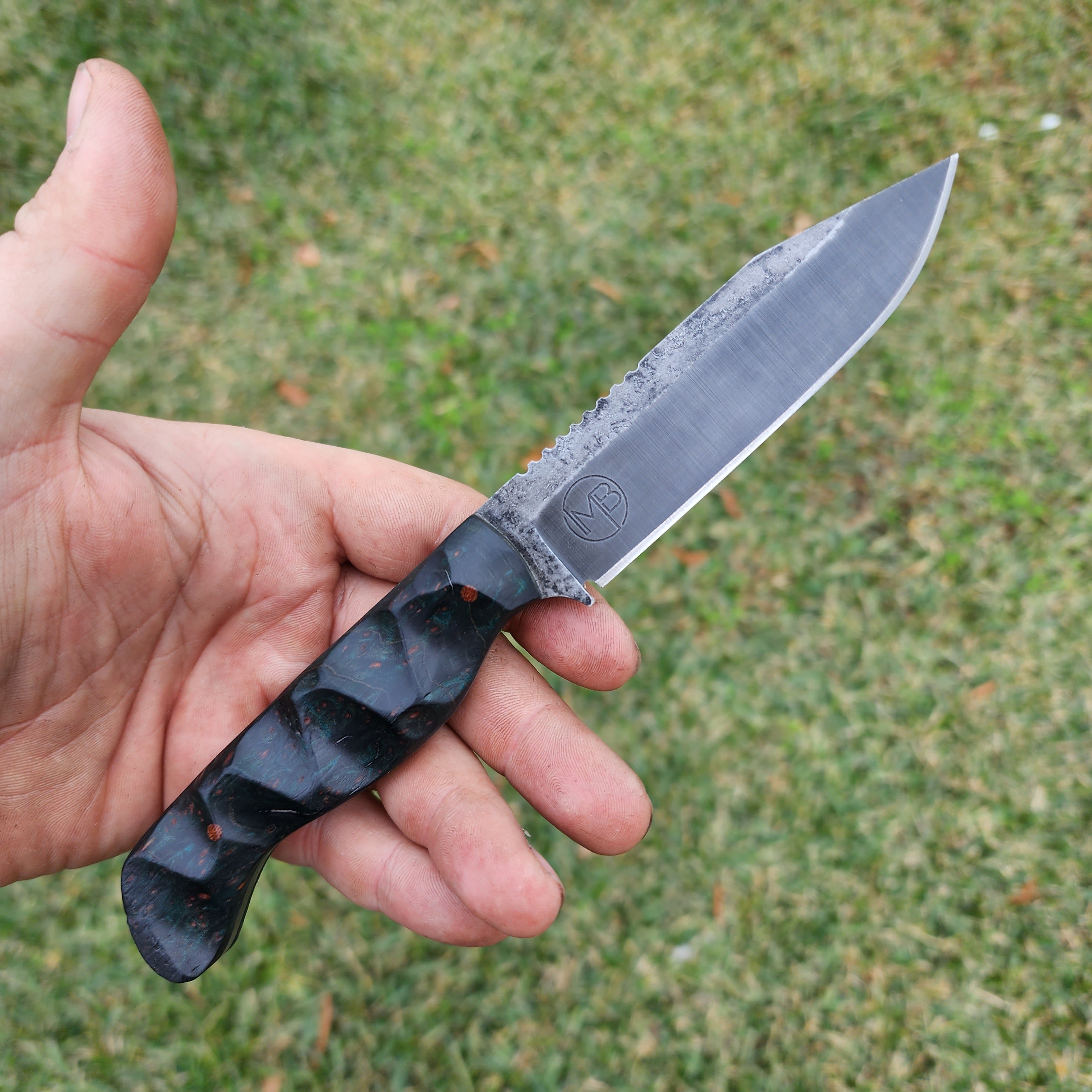 Redwood burl EDC Plus – Embyblades